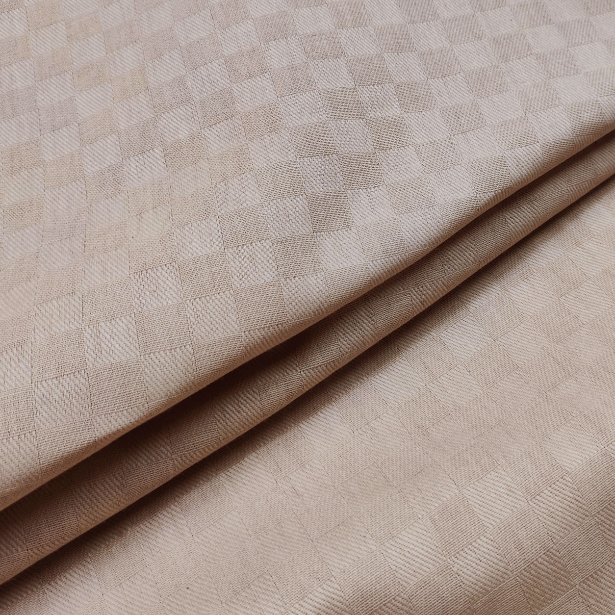 Tessuto Damina Tinto In Filo Per Tovaglia Beige