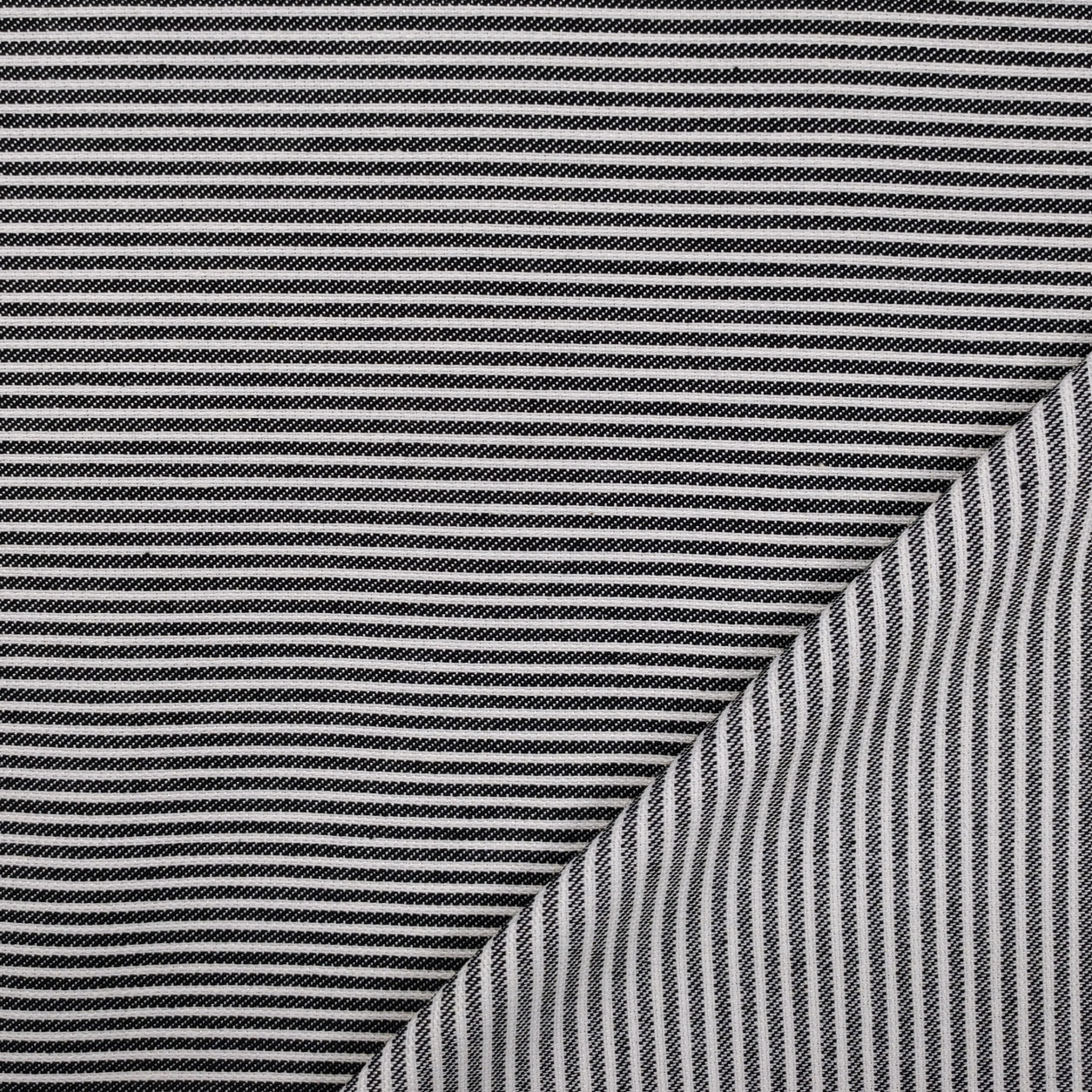 Jacquard Arredo Righe Sottili Bianche e Nere | Panini